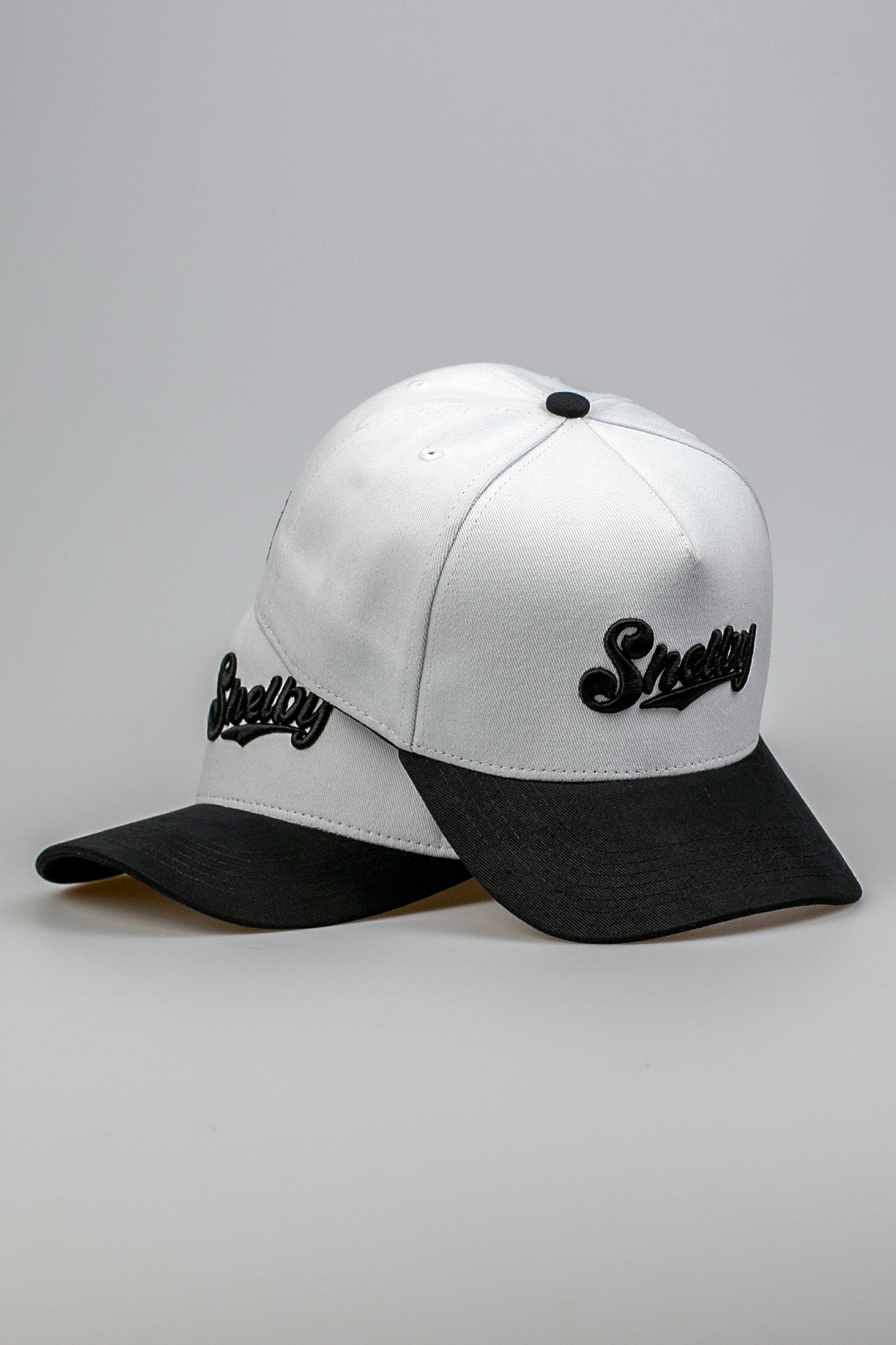 Boné Aba Curva Snapback Mr. Shelby MS-3 Branco e Preto